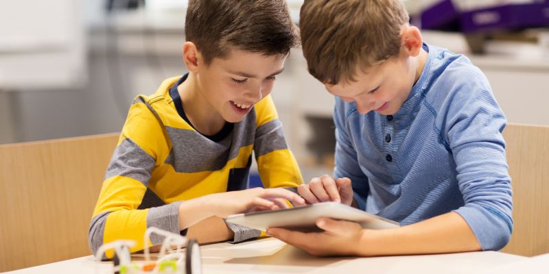10 Benefits of Technology to Students | Twin Science